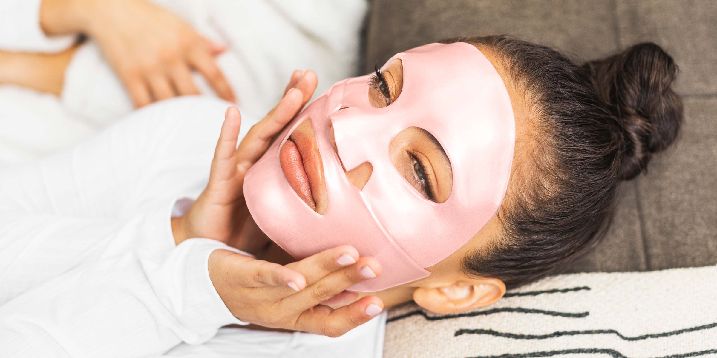 Is It Better to Use a Collagen Face Mask in the Morning or at Night ...